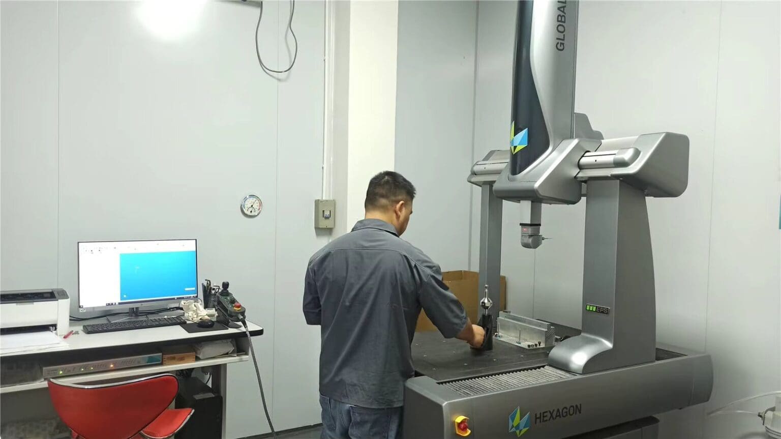 2025 Ultimate CNC Machining Guide: Processes, Materials, Tips...